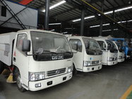 dongfeng duolika 7cbm street sweeper truck for sale, factory sale cheaper price road sweeping vehicle for sale