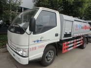 JMC 4*2 4.2cbm lightweight aluminum alloy fuel refueling truck/fuel delivery truck, best price China JMC 5m3 oil truck