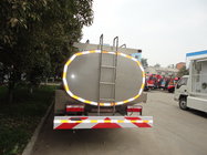 Dongfeng 4*2 7.7CBM fresh milk tanker truck/liquid tanker truck for sale, factory sale 8m3 stainless steel milk tank